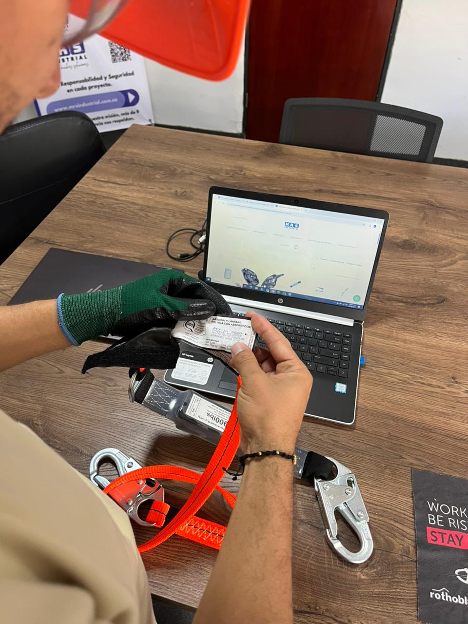 Inspección de equipos para trabajos en alturas - MRS Industrial